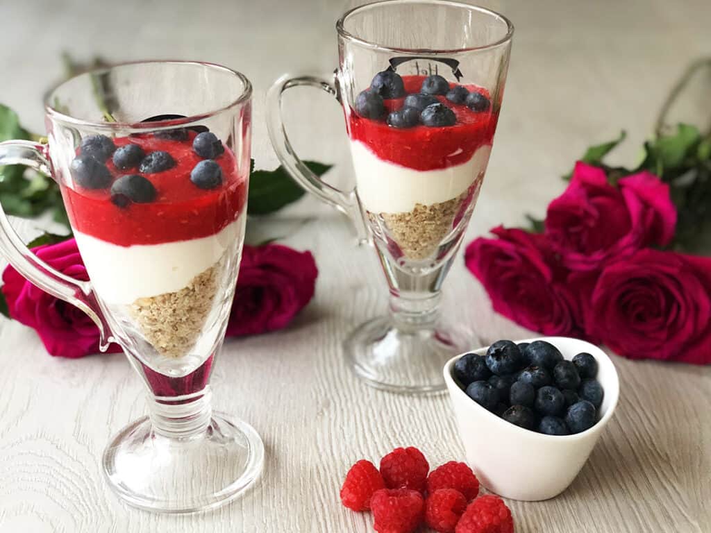 Fit deser owocowy z orzechami - NaszPrzepis - sprawdzone przepisy